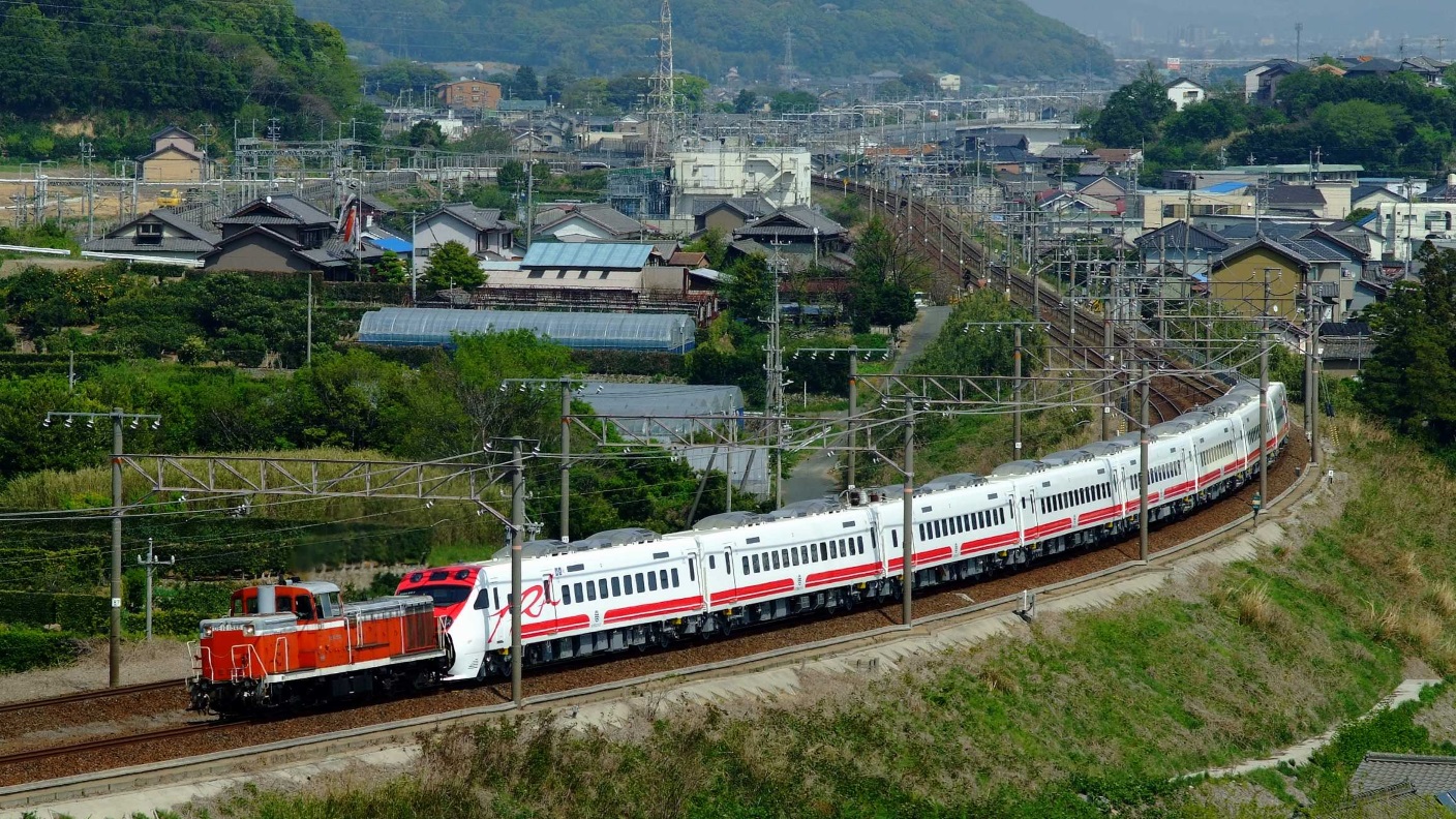 Contributing to the Realization of an Urban Railway System in Fast ...